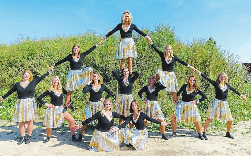 Verwunderlich Altes Stadtmädchen Preise Fotos